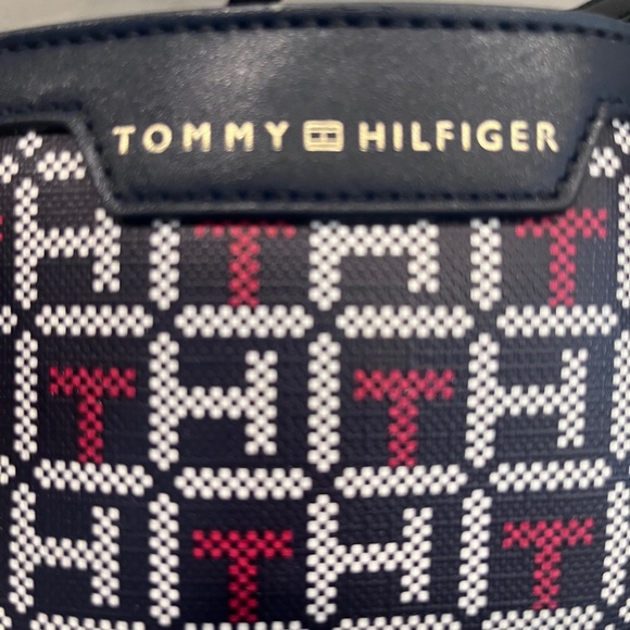 Tommy Hilfiger | Bags | Tommy Hilfiger Bag Shopper Blue Handbag Th Logo ...